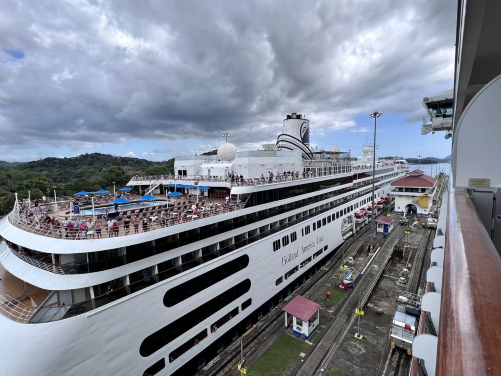 Playing Leapfrog through the Panama Canal – Writer on Deck